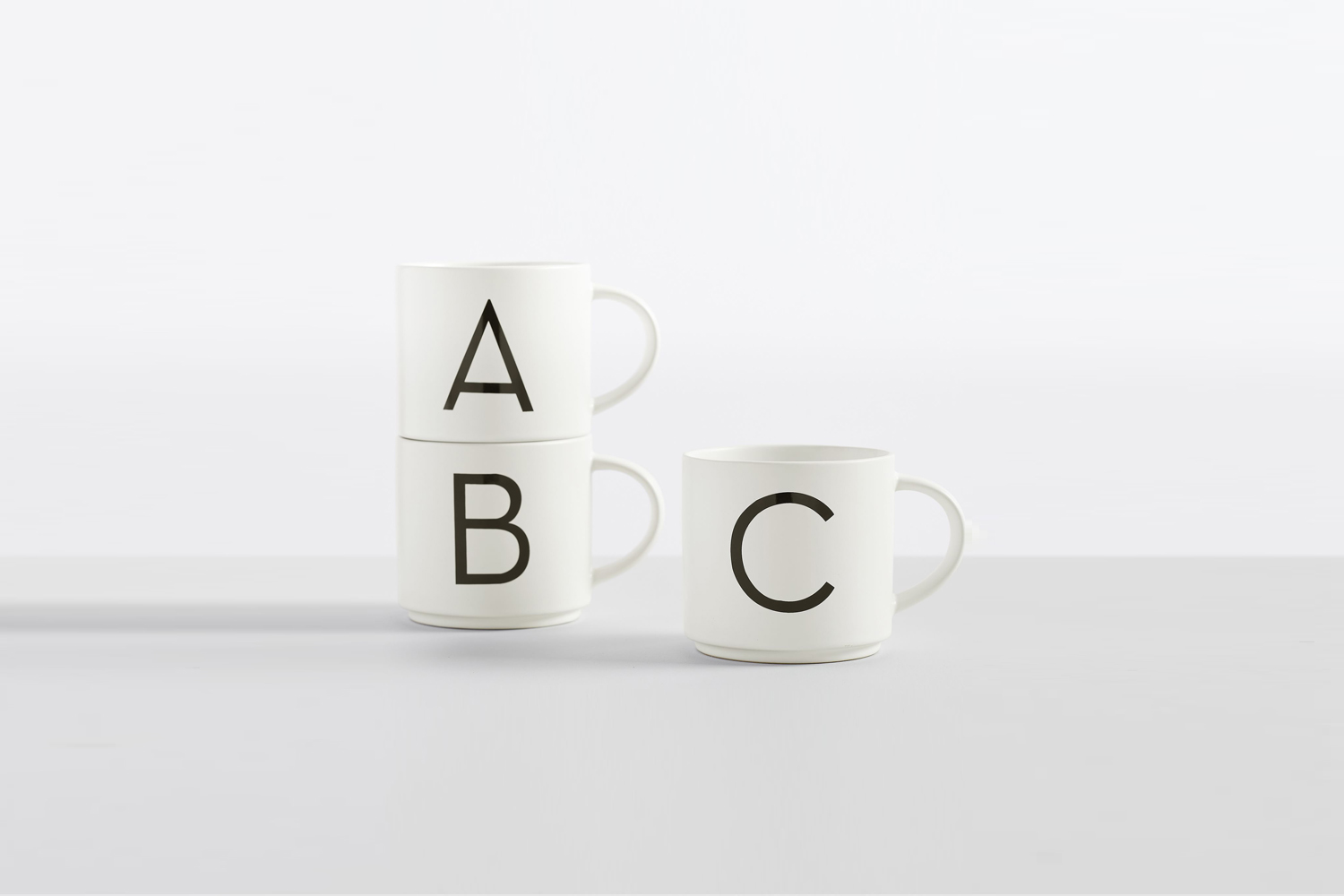 Modern Monogram Embroidered and Printed Monogramming: 10 Easy Pieces