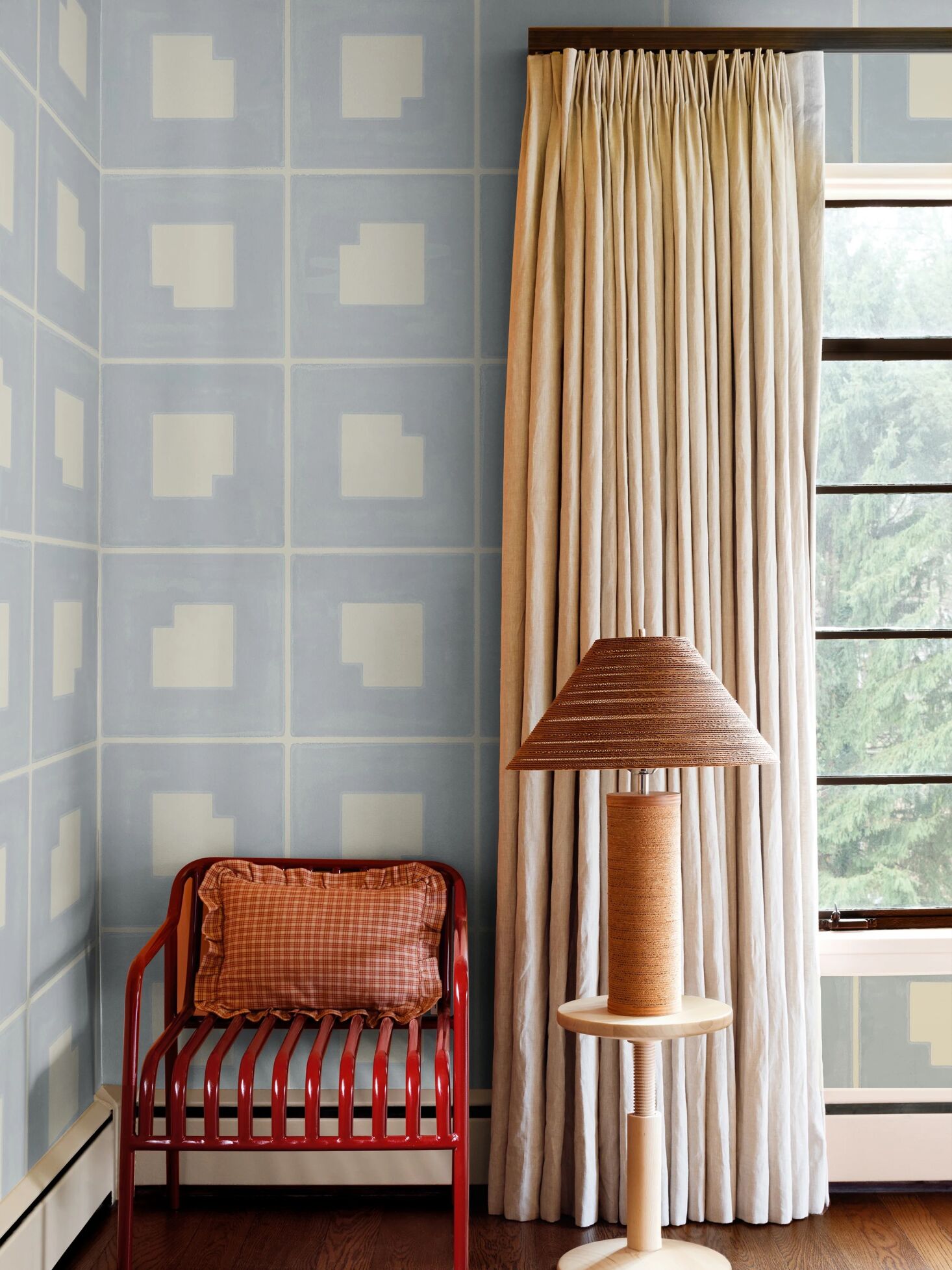 Summer Backdrop: Wall Coverings from Hand-Painted (and -Drawn and ...