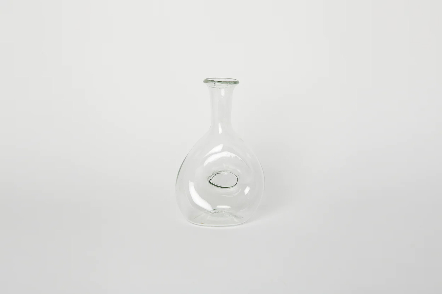 Casual Wine Decanters and Serving Carafes: 10 Easy Pieces