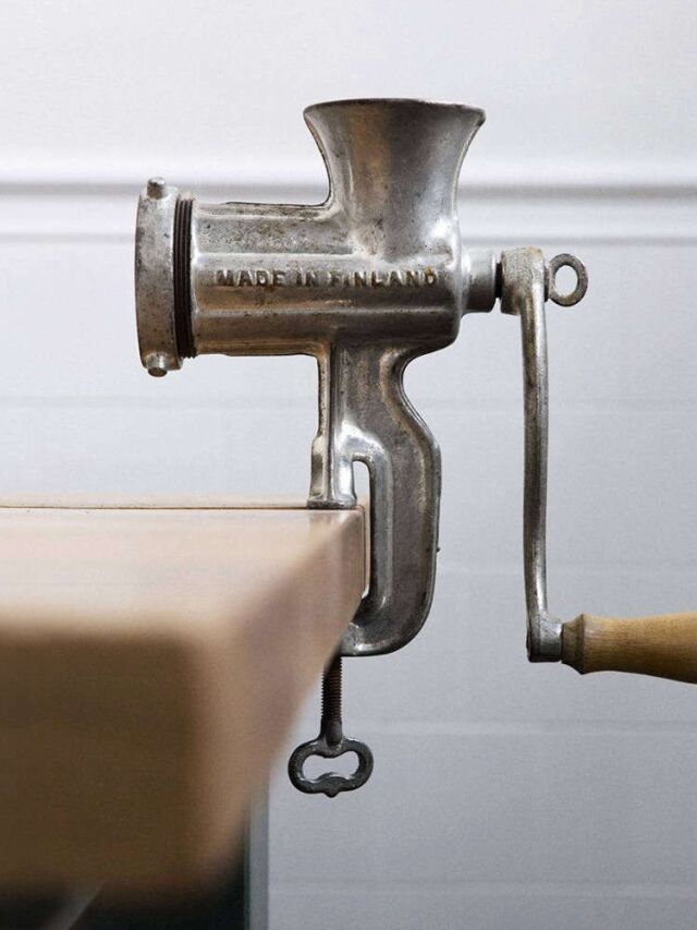 10 Easy Pieces: Editors' Favorite Hand-Operated Kitchen Tools ...