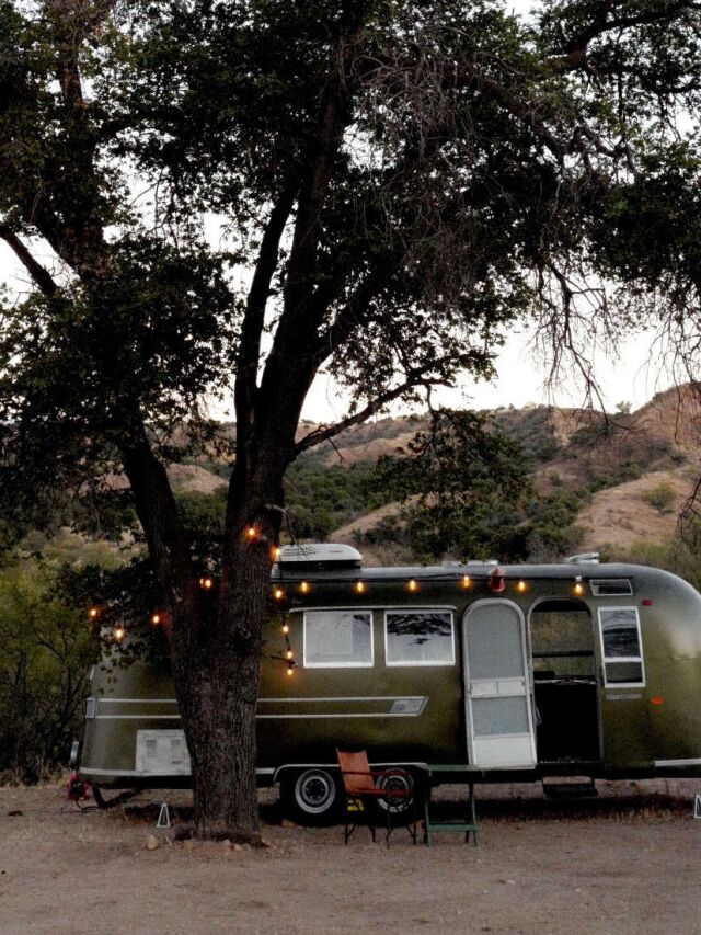 Vintage Airstream Makeover by Casamidy Web Story - Remodelista