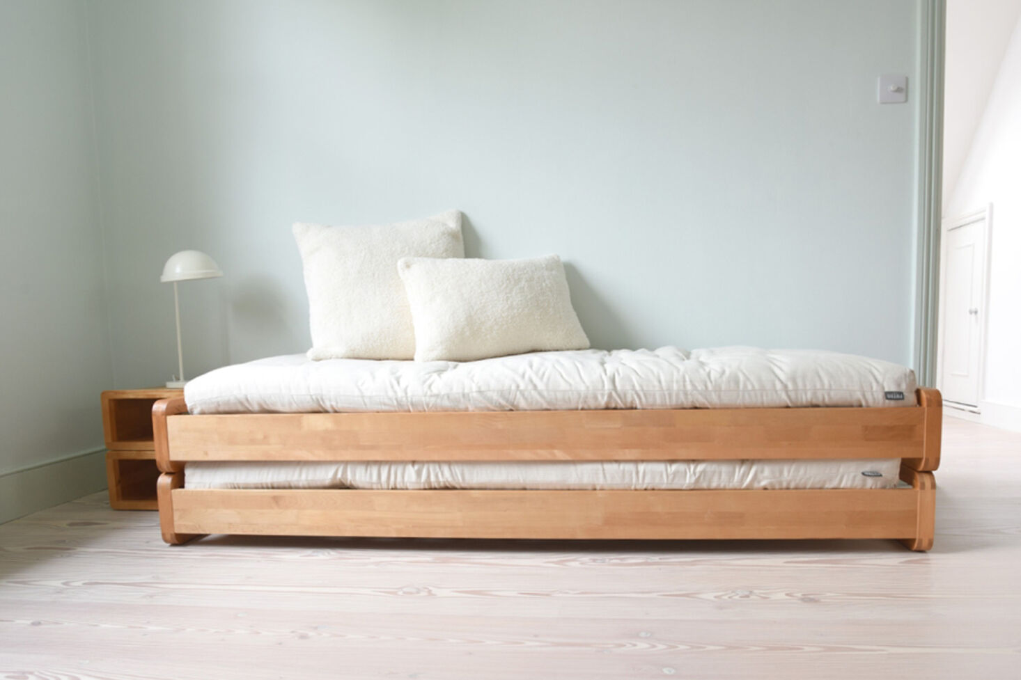 10 Easy Pieces: Space-Saving Stackable Twin Beds - Cozy Comfy Couch