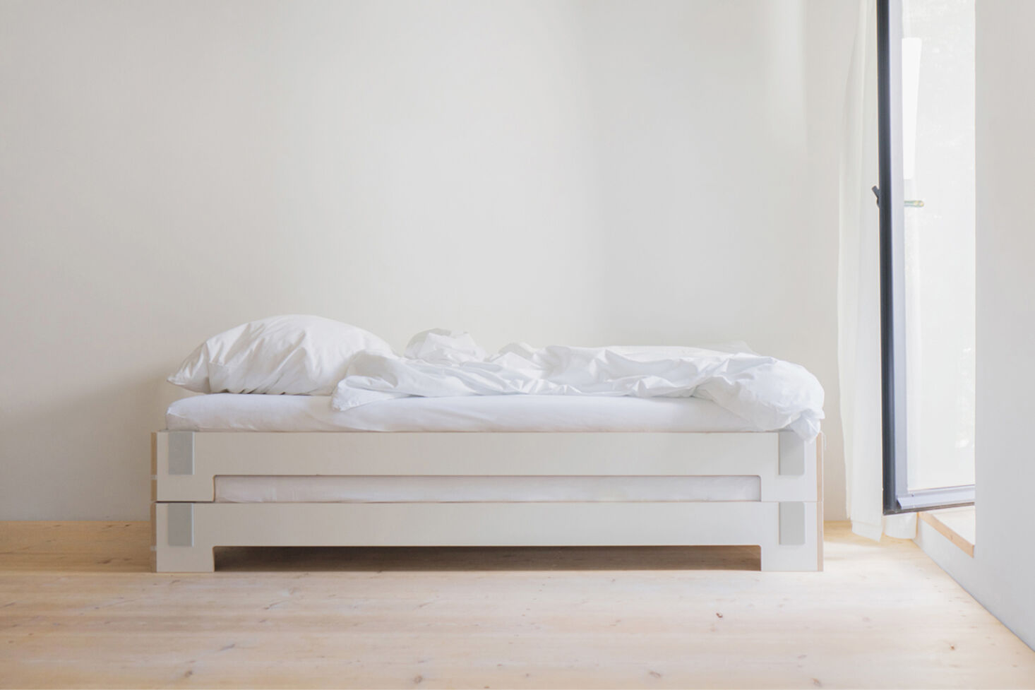 10 Easy Pieces: Space-Saving Stackable Twin Beds - Cozy Comfy Couch