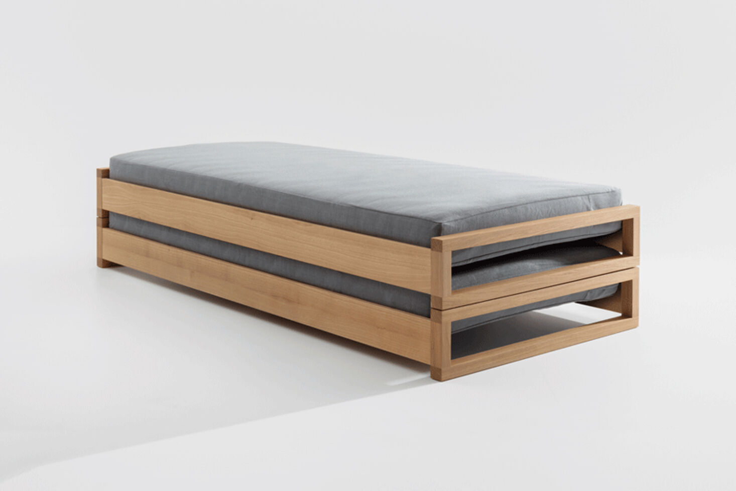 Space-Saving Stackable Twin Beds for the Guest Room or Kids' Room: 10 Easy Pieces