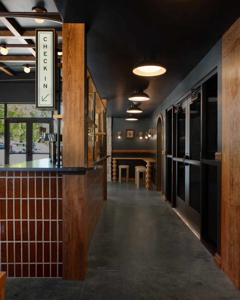 10 Ideas to Steal from The Ozarker Lodge, a Redone Mid-Century Motel in ...