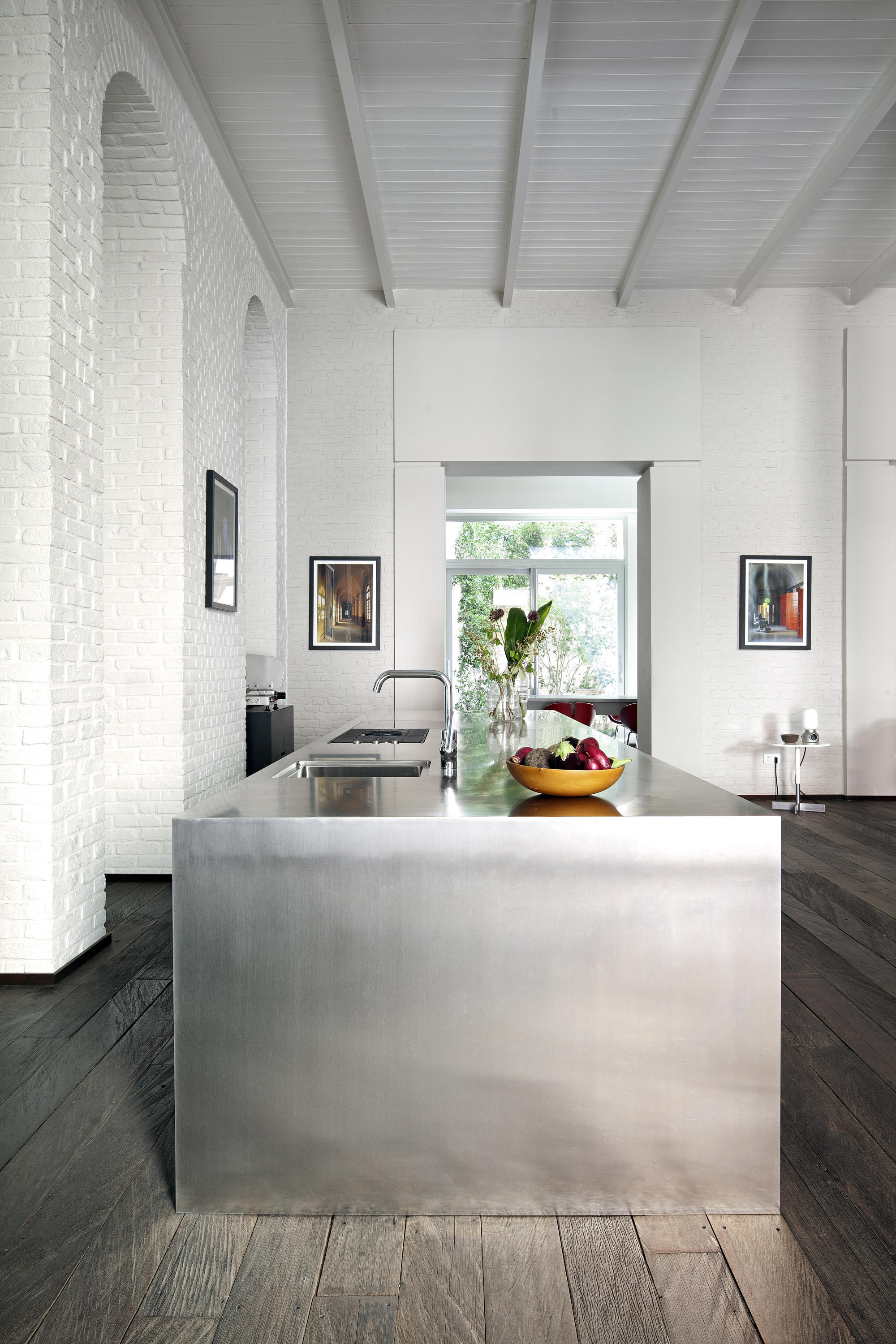 Kitchen(s) of the Week: 11 Cook Spaces in Stylish Stainless Steel ...