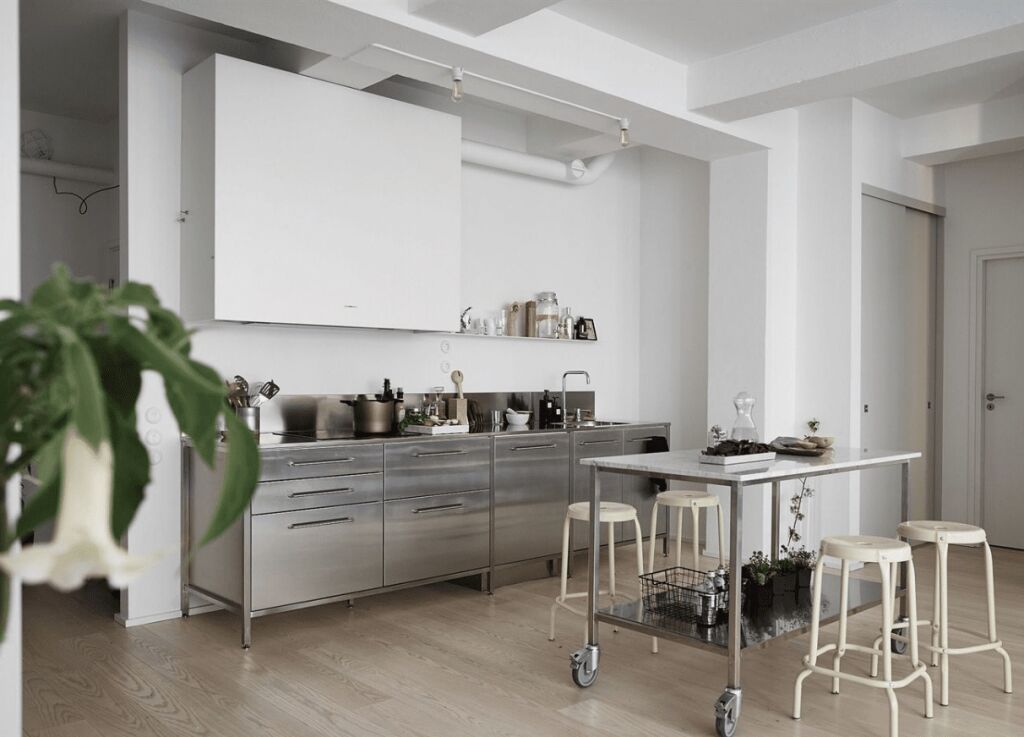 Kitchen(s) of the Week: 11 Cook Spaces in Stylish Stainless Steel ...