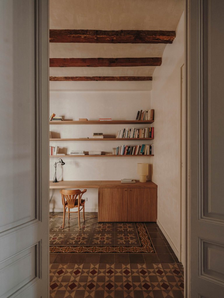 Eixample Apartment Renovation by Conti, Cert in Barcelona
