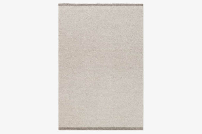 The 10 Best Solid Gray Area Rugs: 10 Easy Pieces