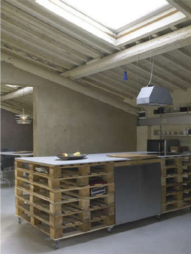 Design Renaissance: A Pallet Loft in Florence - Remodelista Web Story ...