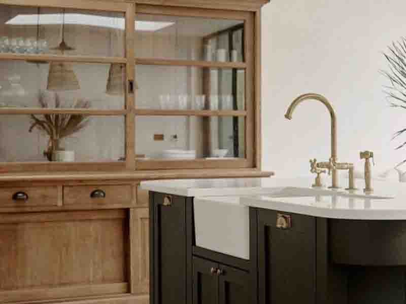 Traditional Basin Tap