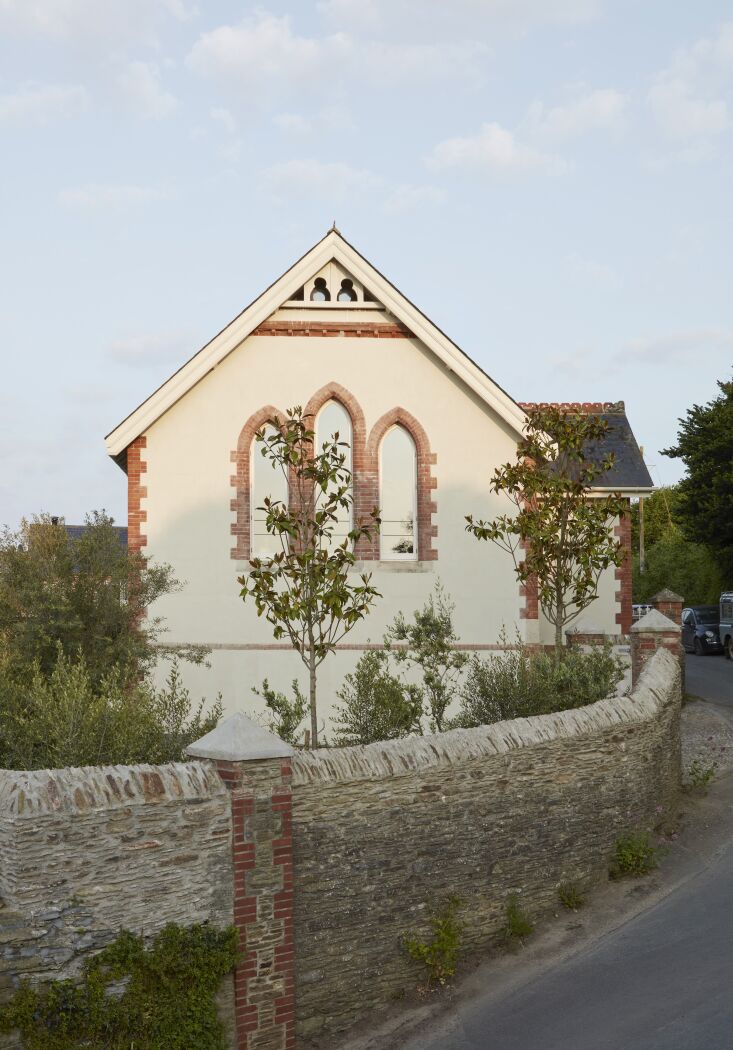Holier than Thou: A Devon Chapel Conversion as a Family Home By Tuckey ...