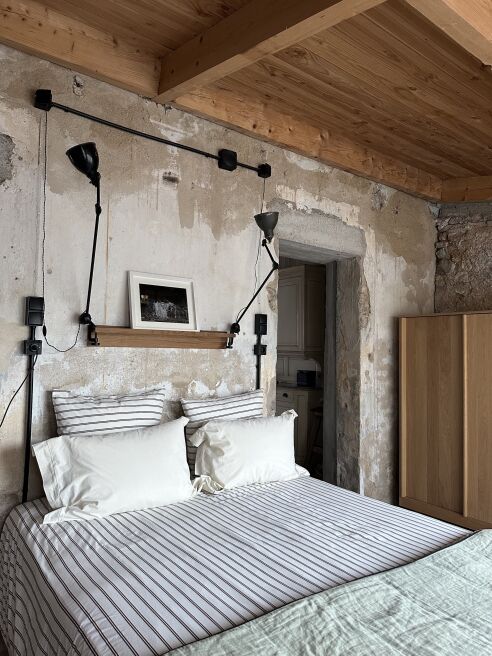 Samena in Marseille: A Seaside Romantic Ruin Turned Chic Rental House
