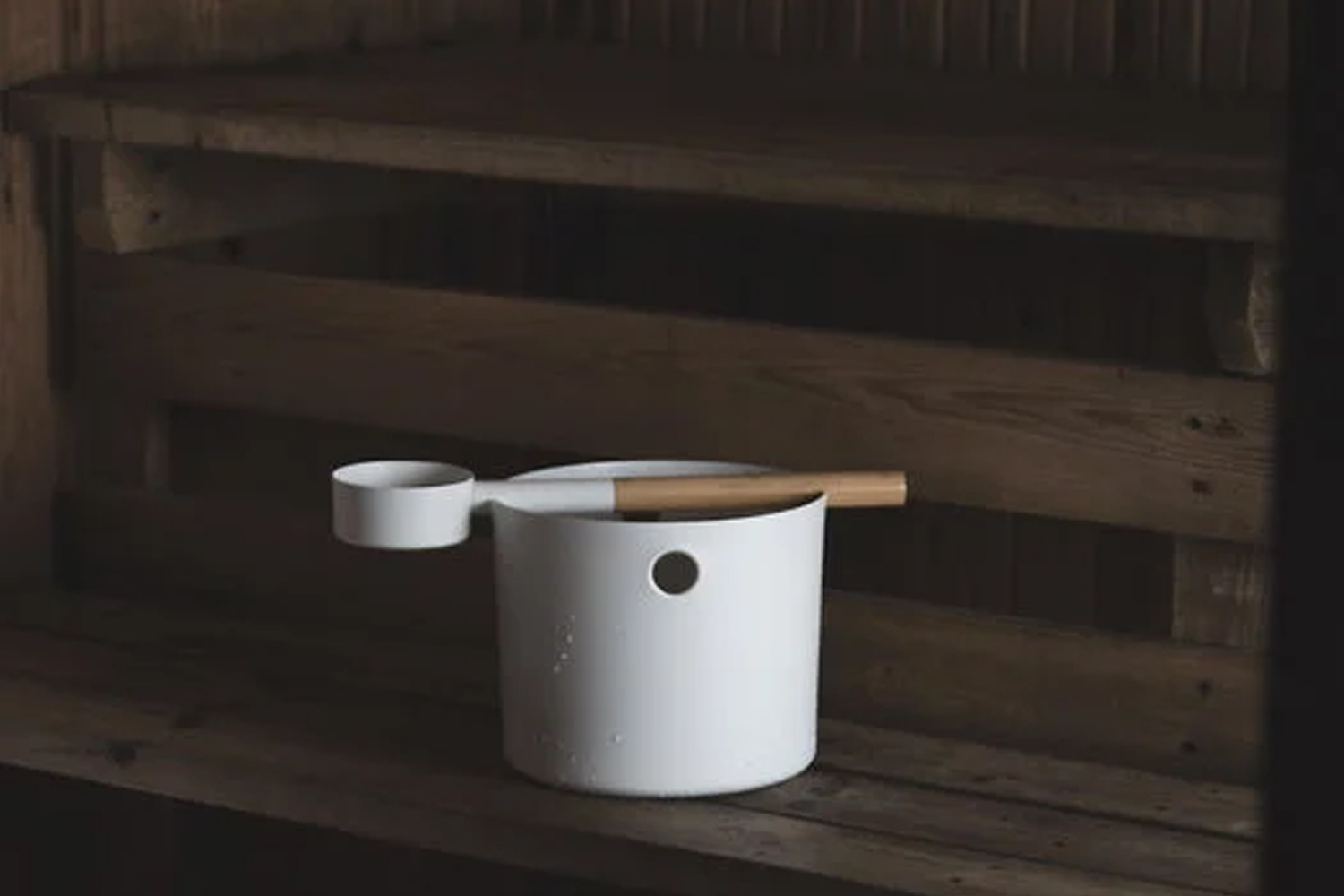 Best Sauna Buckets from Finnish and Japanese Design for the Home Spa ...