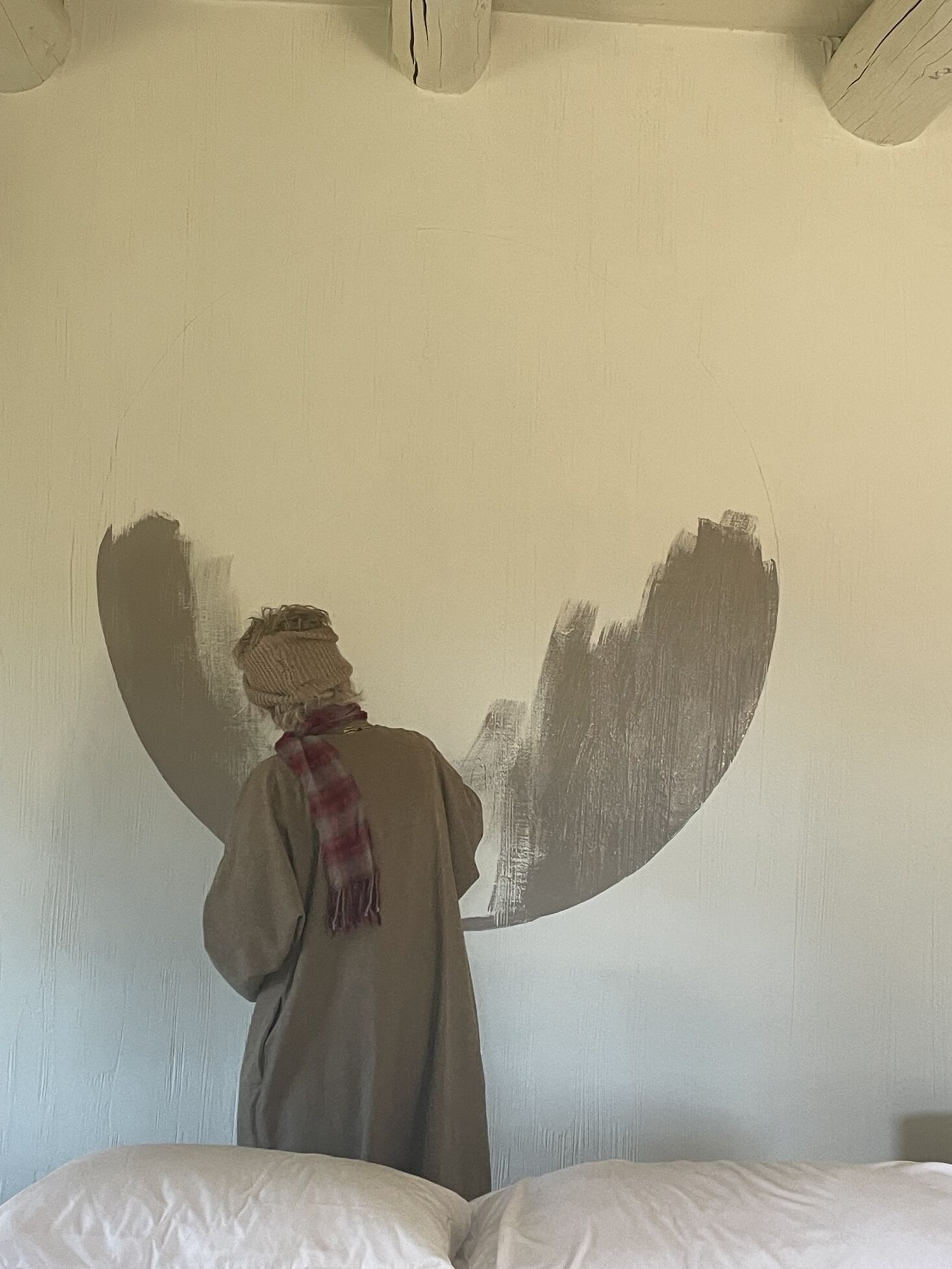 The Painted Circle as Wall Decor